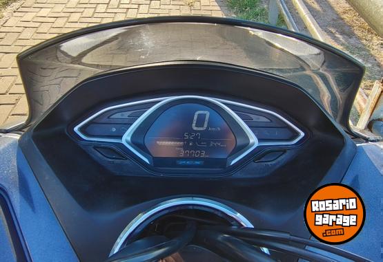 Honda PCX 2020 Nafta 37000Km - HONDA PCX 2020 - Clasificados de Motos - Rosariogarage.com ...